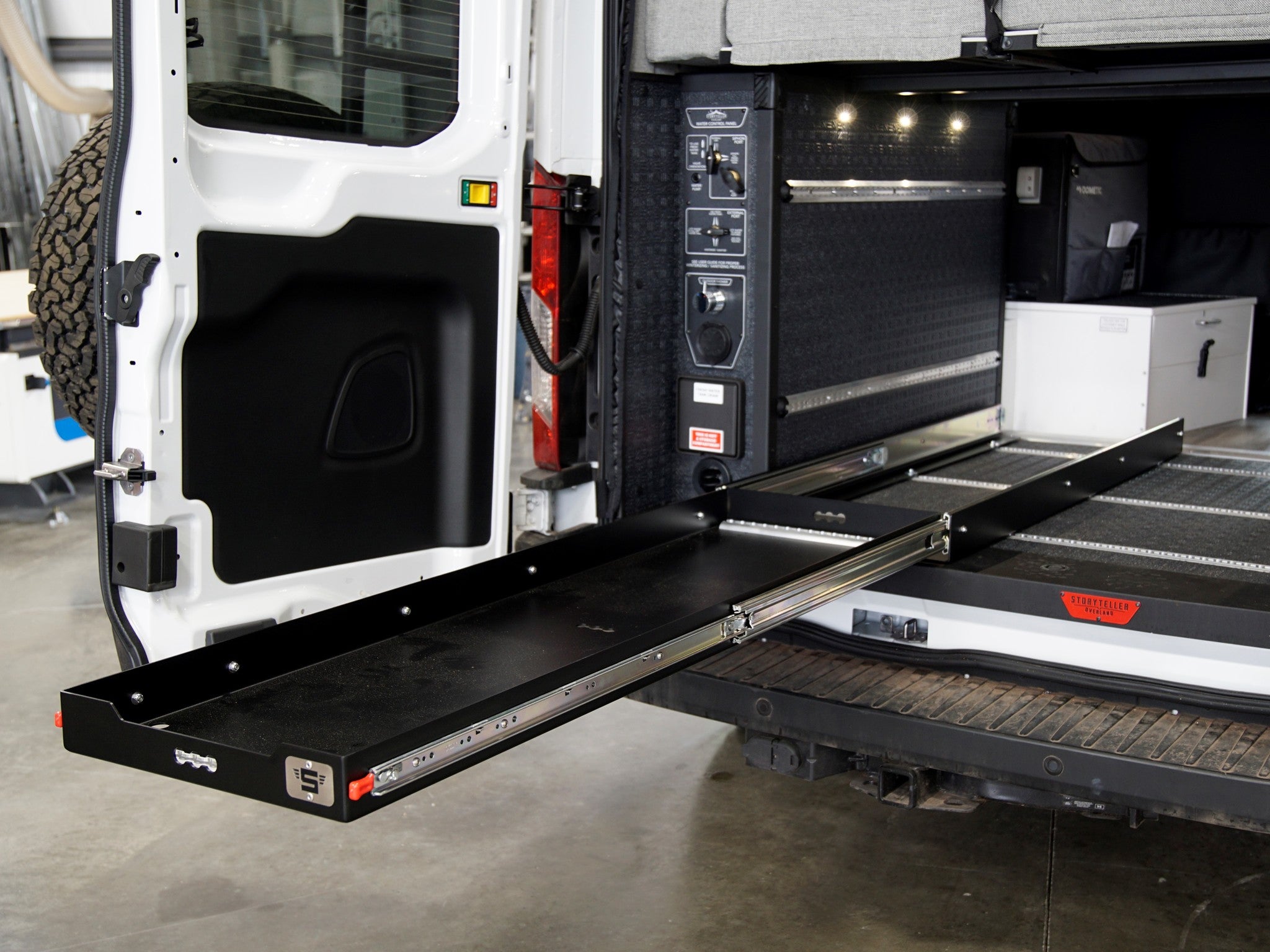 Slide-out Tray 18"x60" (Storyteller Mode LT) – Shuksan Vans